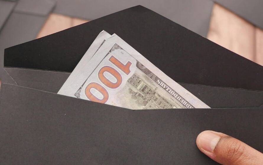 CBSA Salary Guide: FB Pay Scale, Benefits & Pension